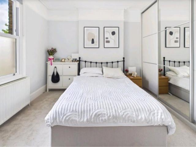 Room at Guildersfield Road, Greater London
