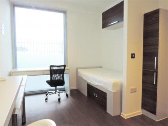 Room at Guildford Park Road, Guildford
