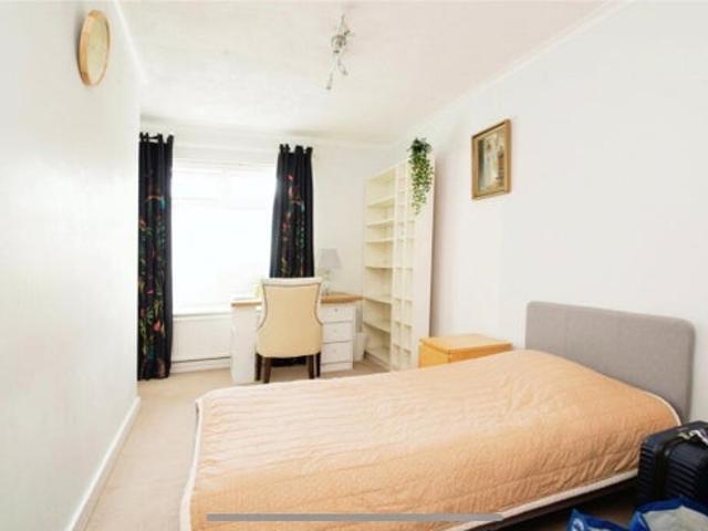 Room at Gwynant Crescent, Cardiff
