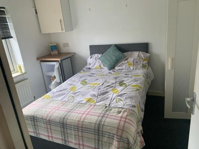 Room at Gainsborough Road, Corby