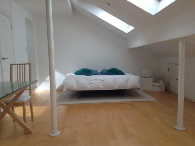 Room at Gainsford Street, Greater London