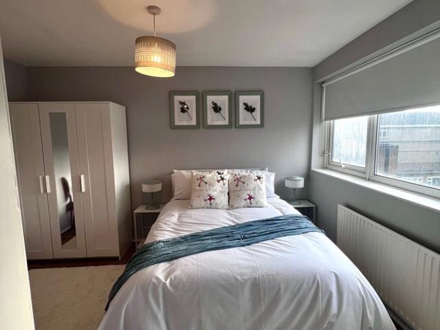 Room at Galbraith Street, Greater London