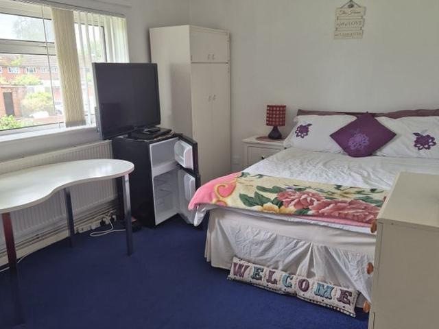Room at Gales Drive, Crawley