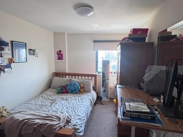Room at Galleon Way, Cardiff