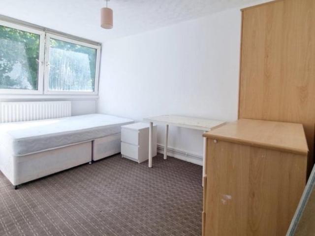 Room at Ganley Road, Greater London