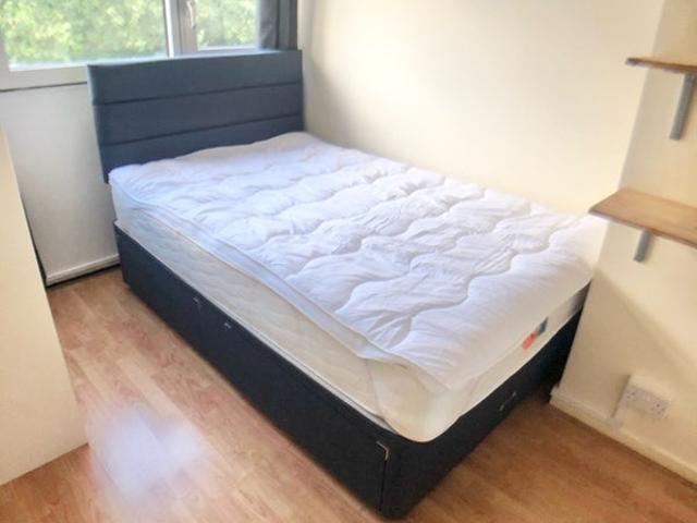 Room at Garden Stairs, Greater London