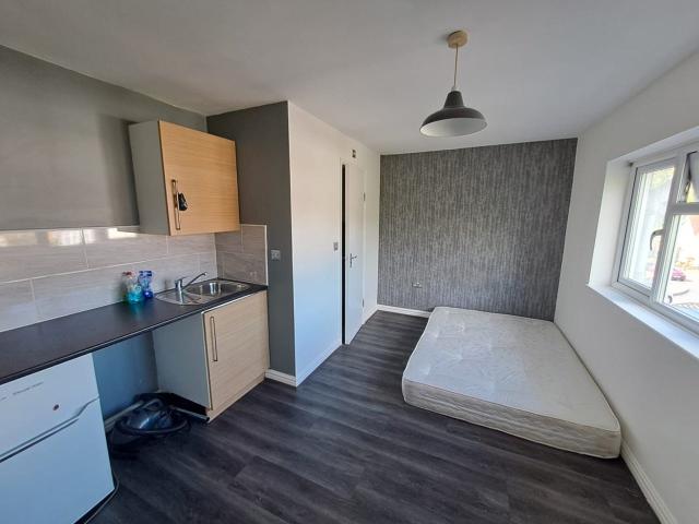 Room at Gardiner Close, Greater London