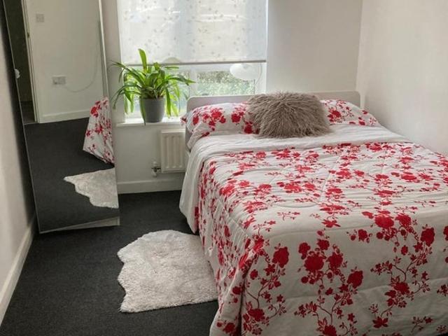 Room at Gareth Drive, Greater London