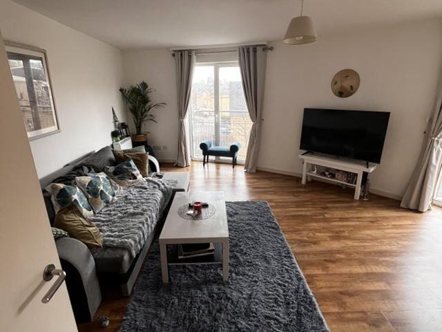 Room at Garford Street, Greater London