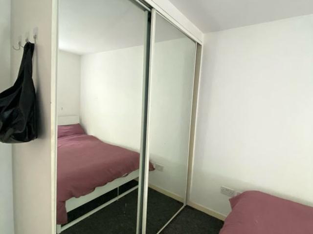 Room at Garratt Lane, Greater London
