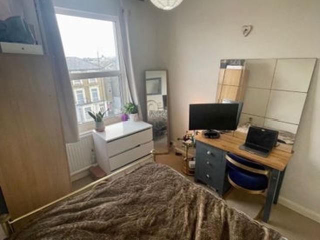 Room at Garratt Lane, Greater London