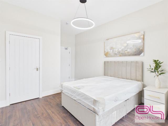 Room at Garstang Road, Preston