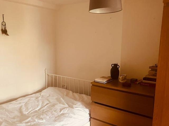 Room at Gatliff Road, City of Westminster