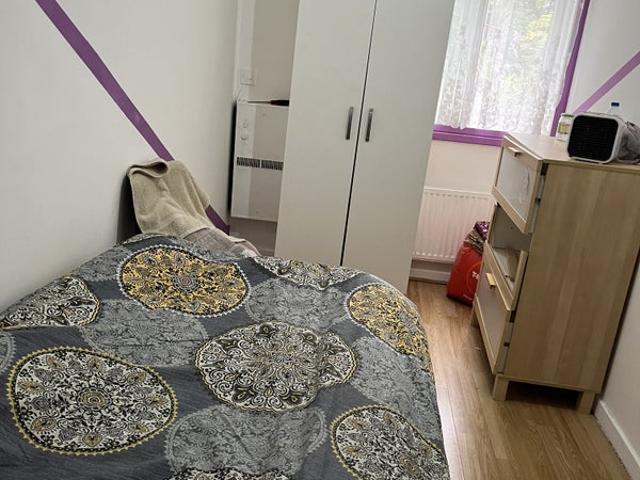 Room at Gaywood Street, Greater London