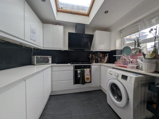 Room at Geere Road, Greater London