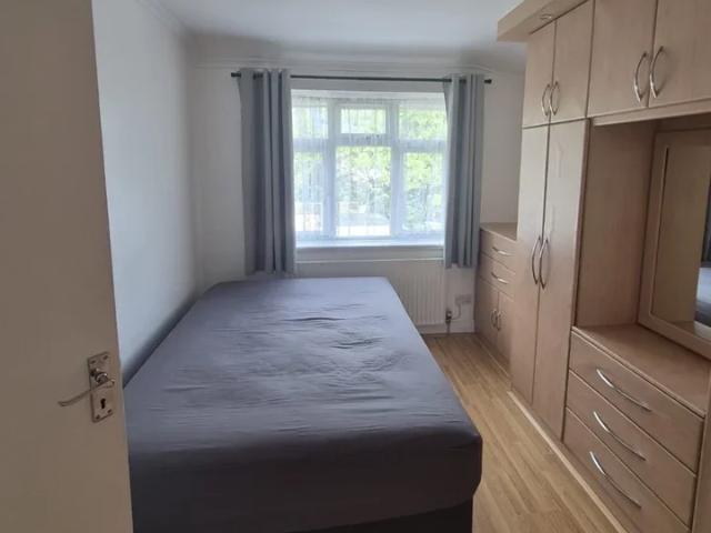 Room at George V Way, Greater London