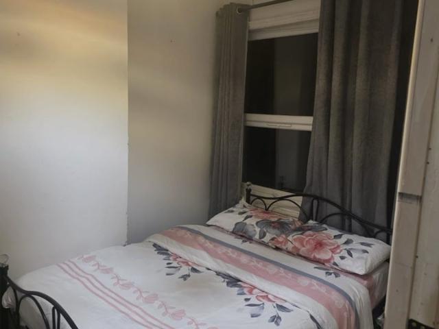 Room at George Eliot Road, Coventry