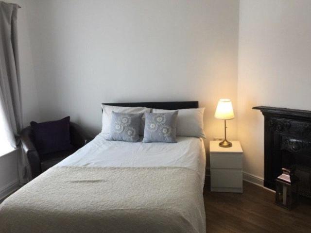 Room at George Eliot Street, Nuneaton and Bedworth