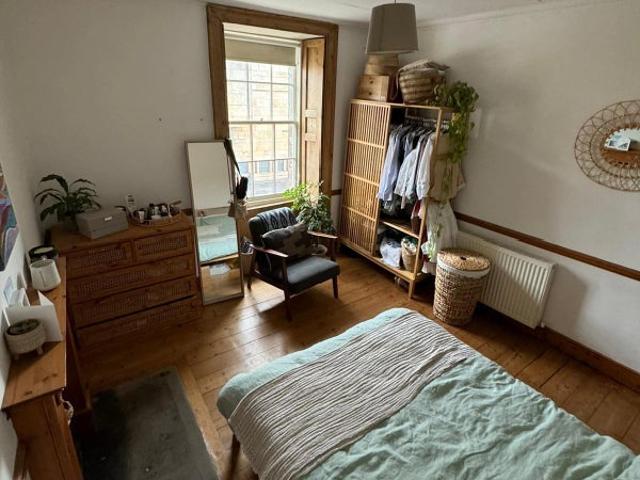 Room at George IV Bridge, City of Edinburgh