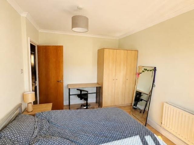 Room at George Row, Greater London