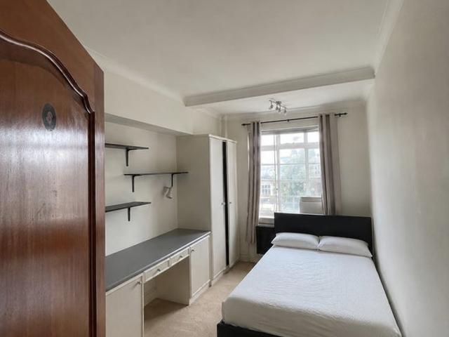 Room at George Street, City of Westminster