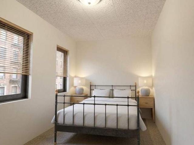 Room at George Street, Greater London