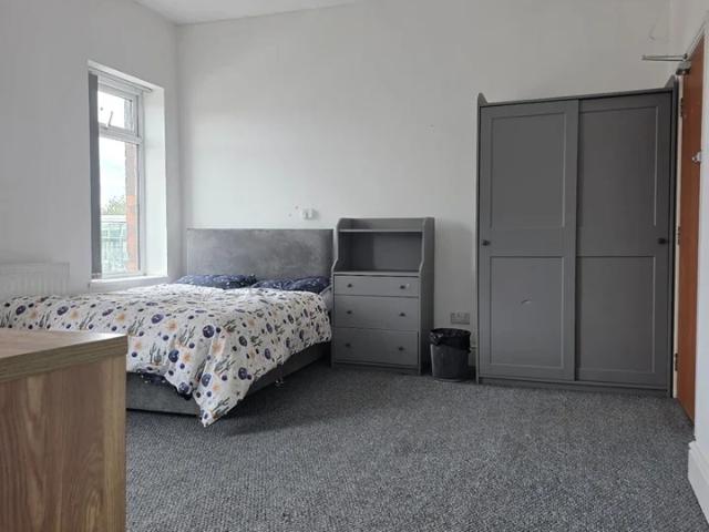 Room at George Street, St Helens