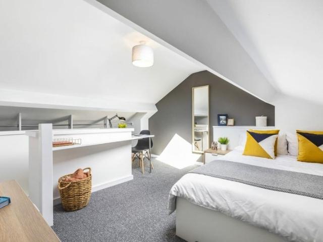 Room at George Street, Wakefield