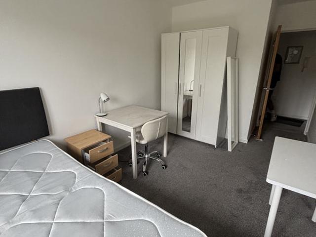 Room at Gilmartin Grove, Liverpool