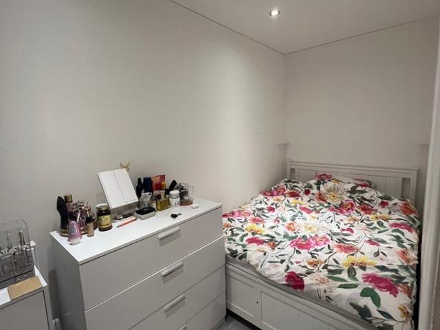 Room at Gillespie Road, Greater London