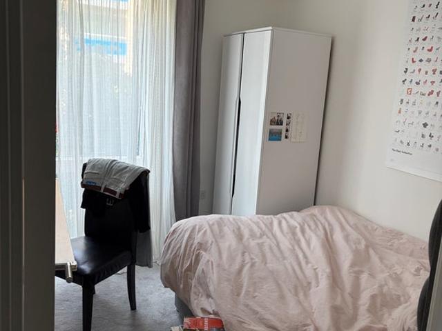 Room at Gilroy Street, Greater London