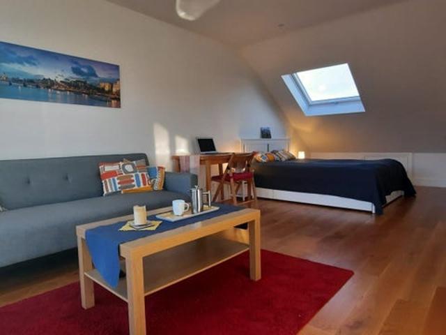 Room at Gisburn Road, Greater London