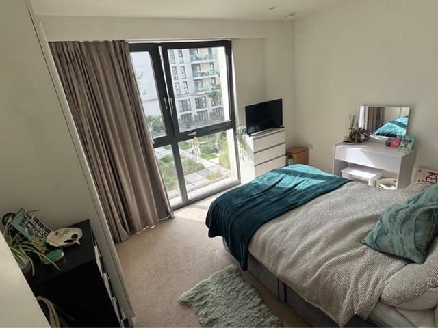 Room at Glade Walk, Greater London
