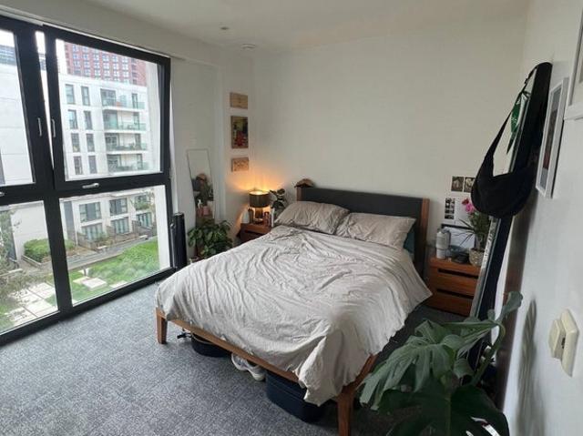Room at Glade Walk, Greater London
