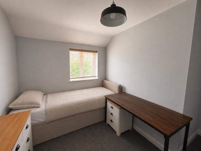Room at Gladstone Street, Ashfield