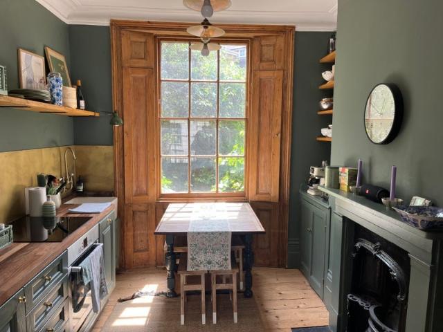 Room at Gladstone Street, Greater London