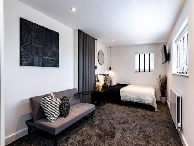 Room at Gladstone Street, Nottingham