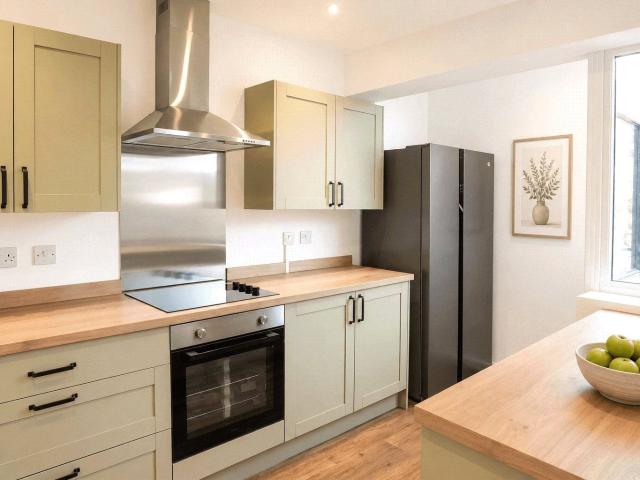 Room at Glaisdale Road, Bristol