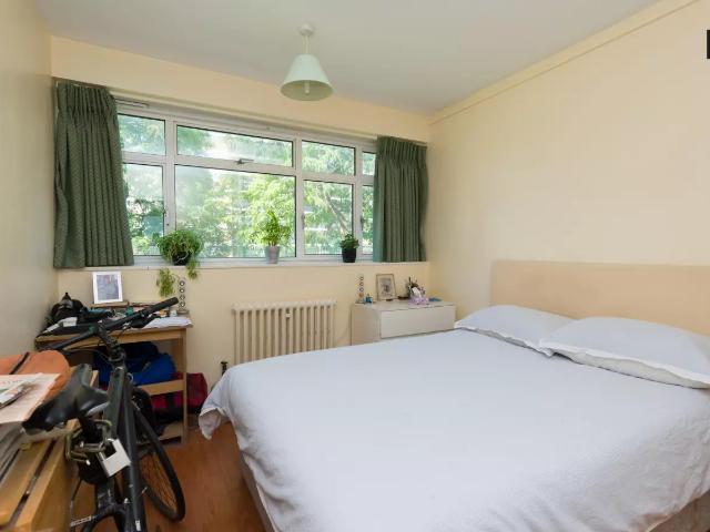 Room at Glasgow Terrace, City of Westminster