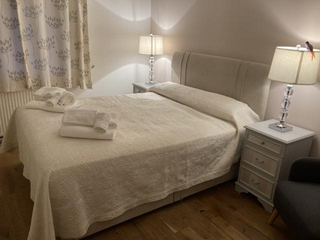 Room at Glass Road, Winchburgh