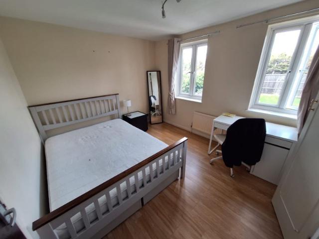 Room at Glasse Close, Greater London