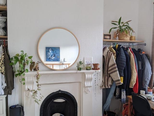 Room at Glenwood Road, Greater London
