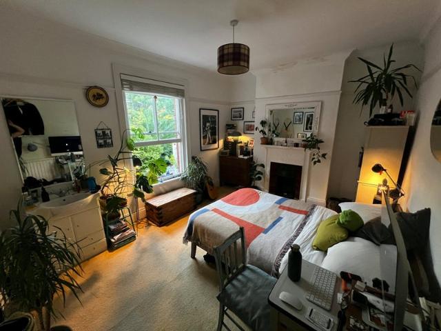 Room at Glen Road, Bournemouth