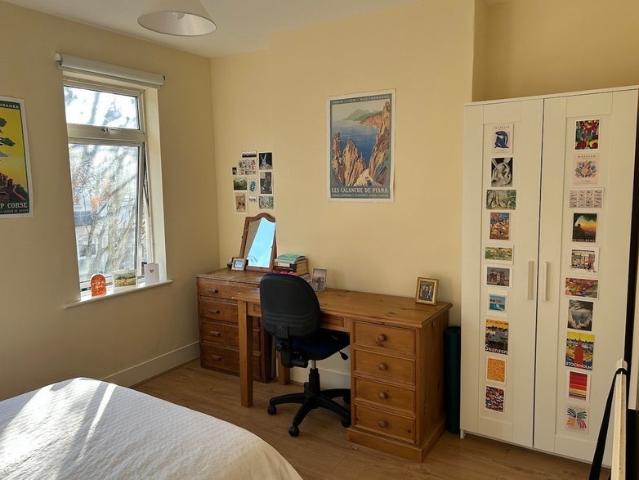 Room at Glenavon Road, Greater London