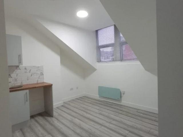Room at Gleneldon Road, Greater London