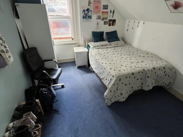 Room at Gleneldon Road, Greater London
