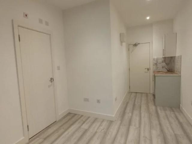 Room at Gleneldon Road, Greater London