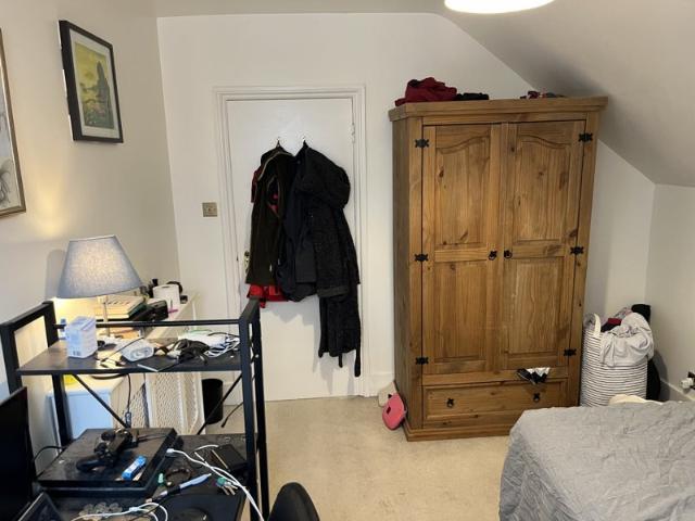 Room at Gleneldon Road, Greater London