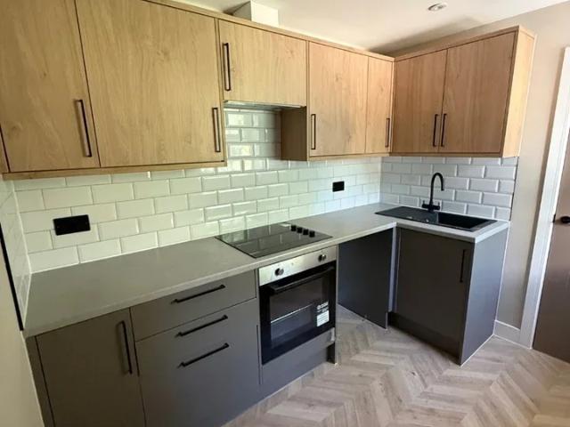 Room at Glenmore Road, Salisbury