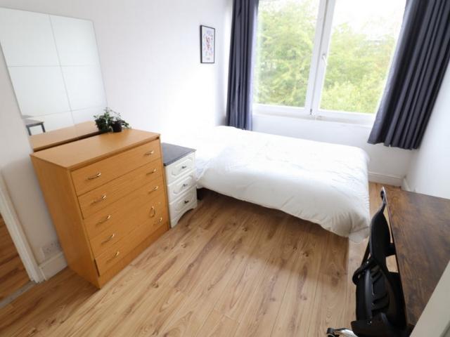 Room at Globe Road, Greater London
